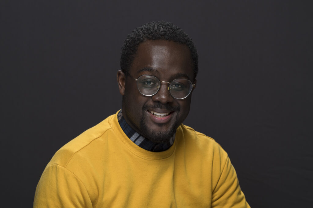 Travel companion: Emmanuel Ampaw - ManualMaster
